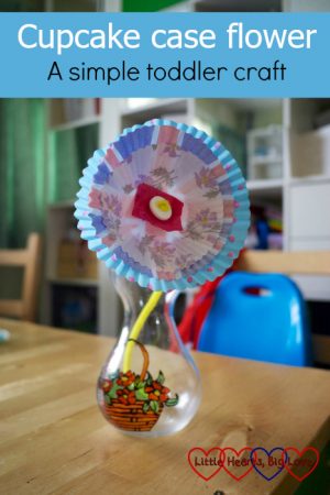 Cupcake case flower - a simple toddler craft - Little Hearts, Big Love