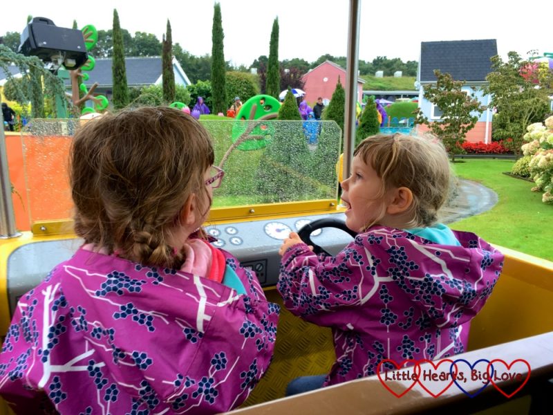 Fun in the rain at Paultons Park and Peppa Pig World - Little Hearts ...