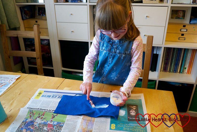 The Nativity in a shoebox: a fun Christmas craft - Little Hearts, Big Love