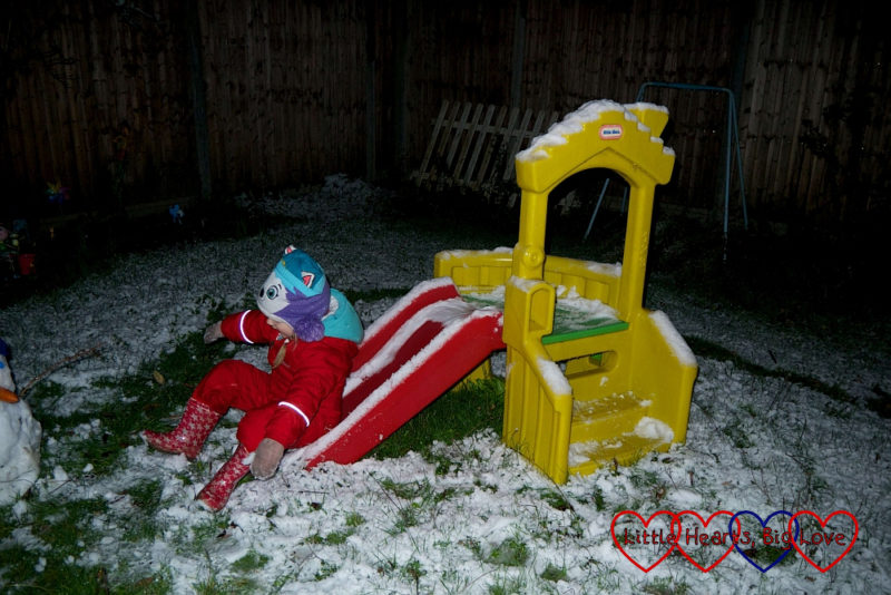 The first snow of the year - Little Hearts, Big Love