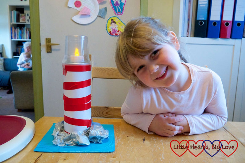 Crafting with kids: a simple lighthouse craft - Little Hearts, Big Love