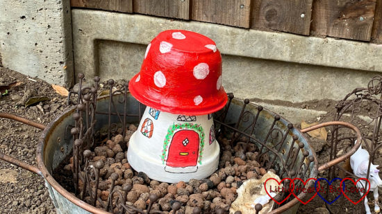 Making fairy houses - Little Hearts, Big Love