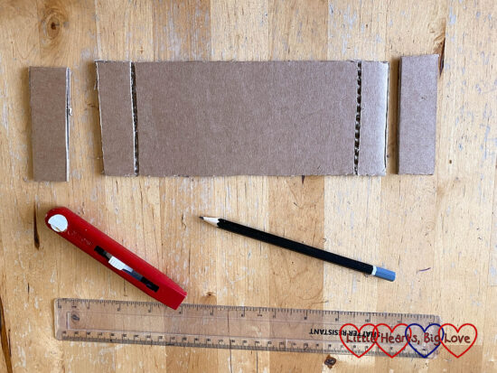 How to make a shoebox theatre - Little Hearts, Big Love