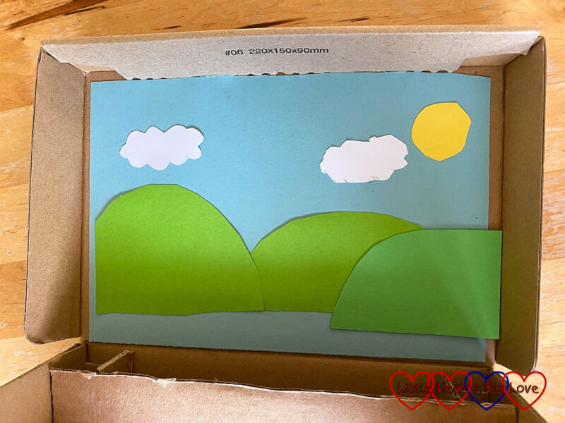 How to make a shoebox theatre - Little Hearts, Big Love