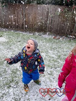 Making the most of the snow: seven snow-day activities - Little Hearts ...