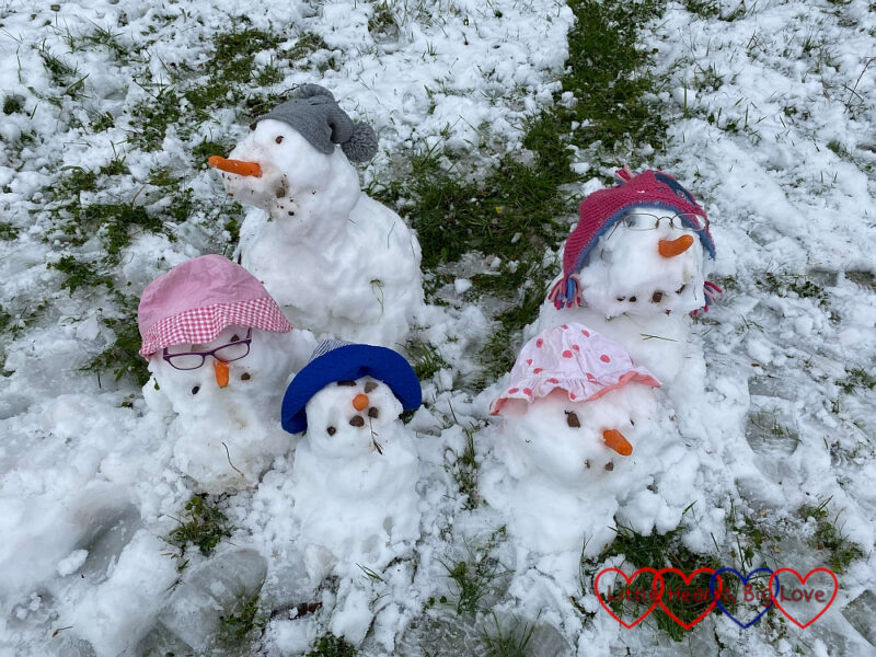 Making the most of the snow: seven snow-day activities - Little Hearts ...